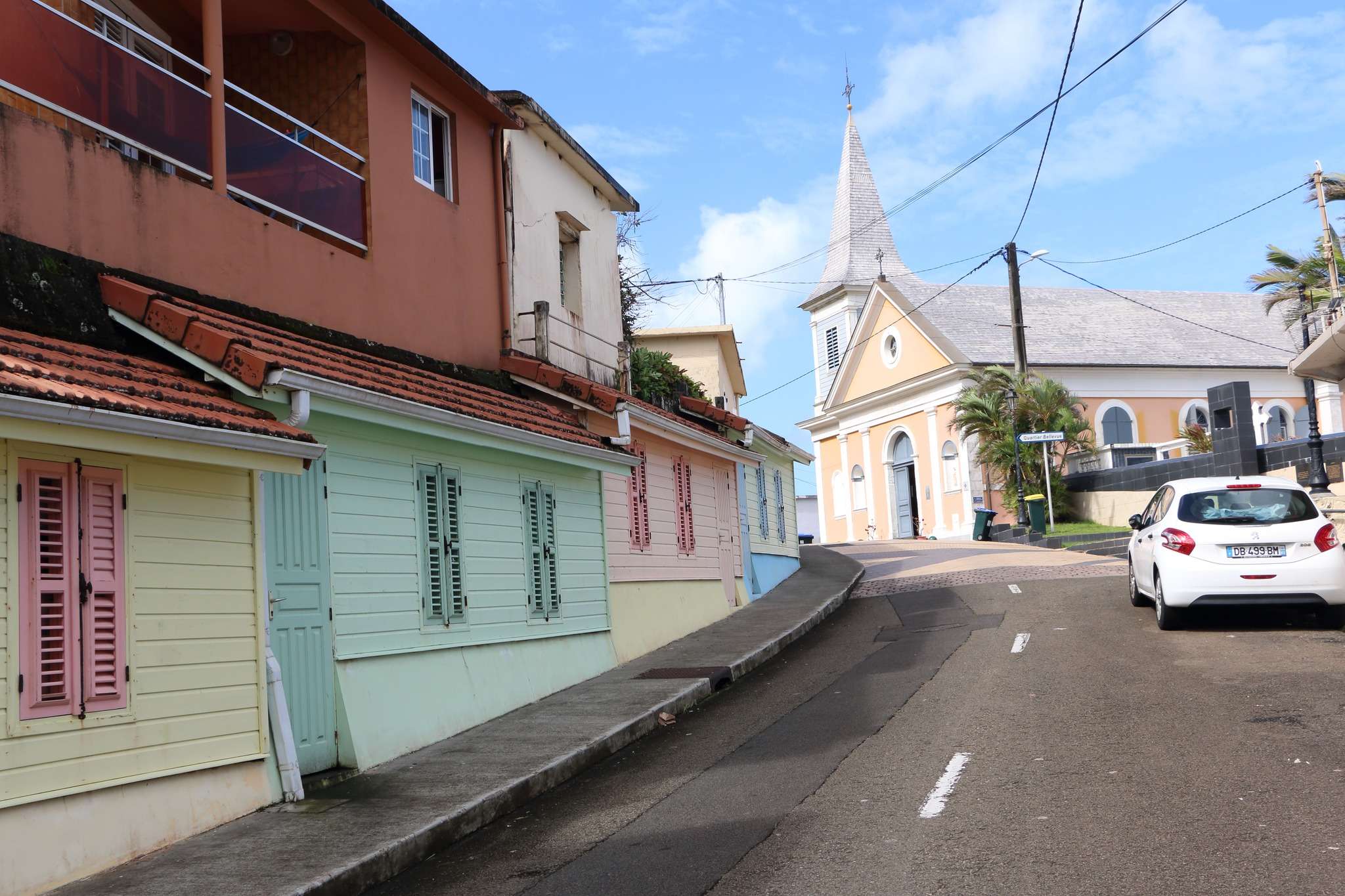 Martinique : L'Île aux Fleurs, entre Histoire et Paradis Tropical ...