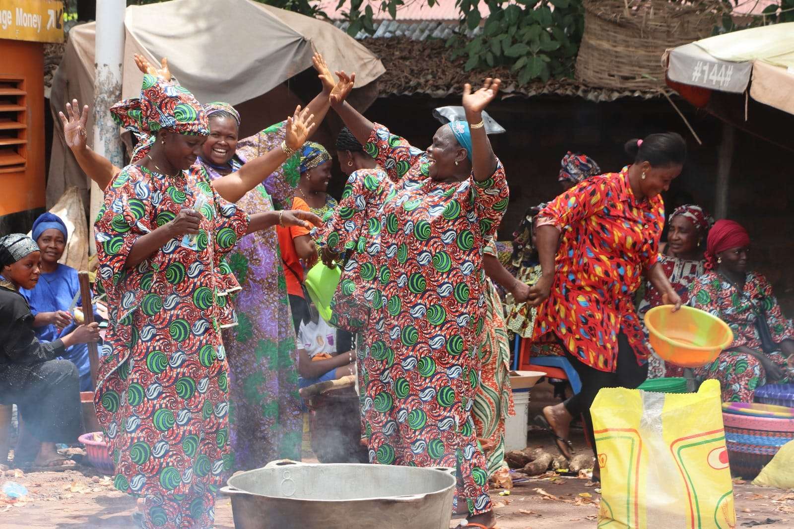 Tabaski à Kindia : quand la prière habille le ciel de paix Guinée ...