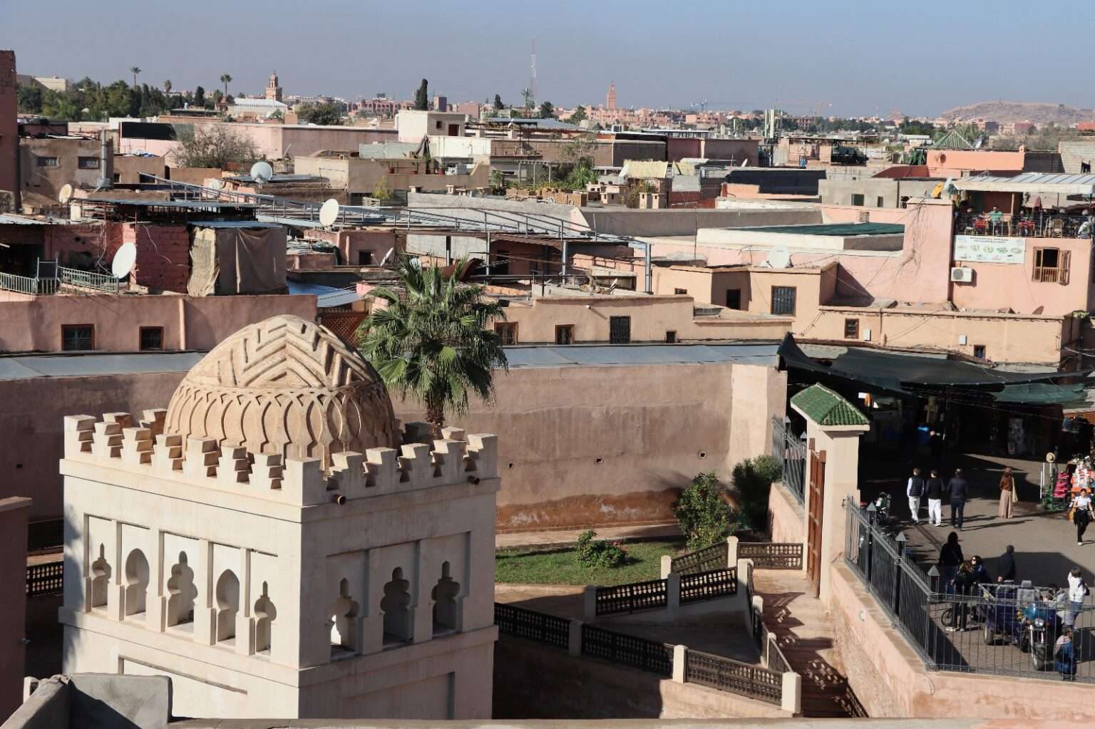 MARRAKECH "La Ville Rouge" - MAROC + - voyageavecnous.com
