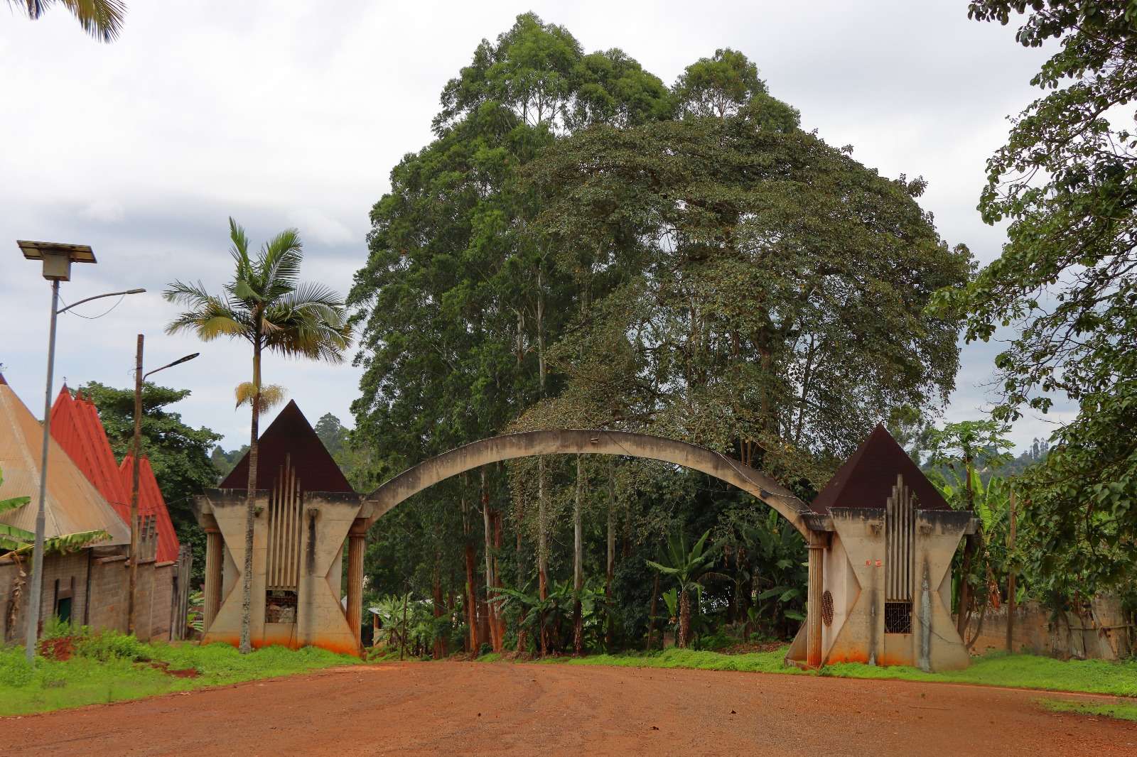 La Chefferie de Bandjoun - Bafoussam CAMEROUN + - voyageavecnous.com