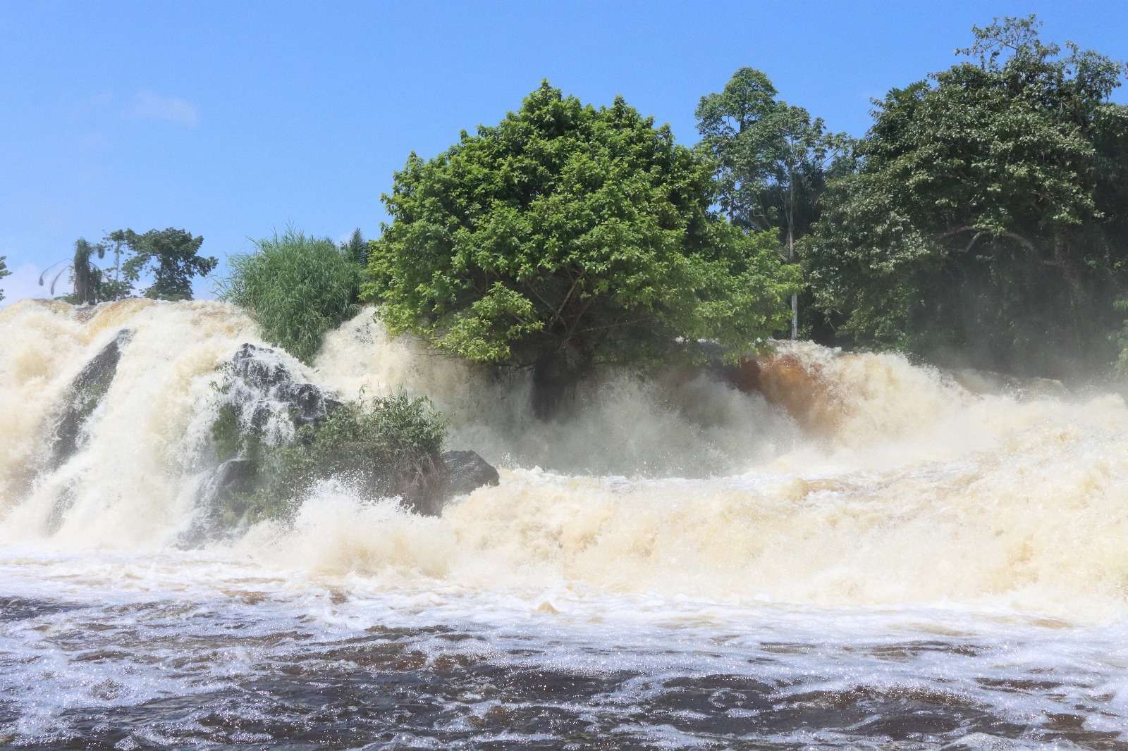 Les Chutes de la Lobé - Kribi CAMEROUN + - voyageavecnous.com