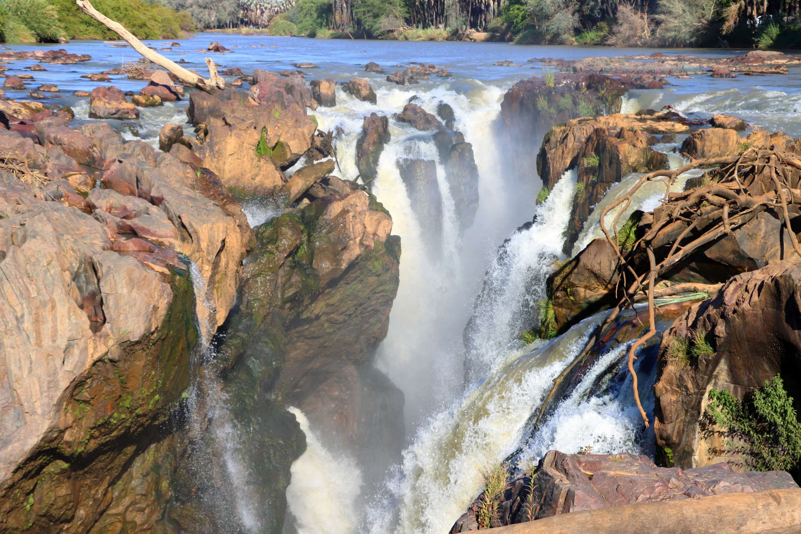 Epupa Falls — le luxe discret d’un paradis naturaliste Namibie ...