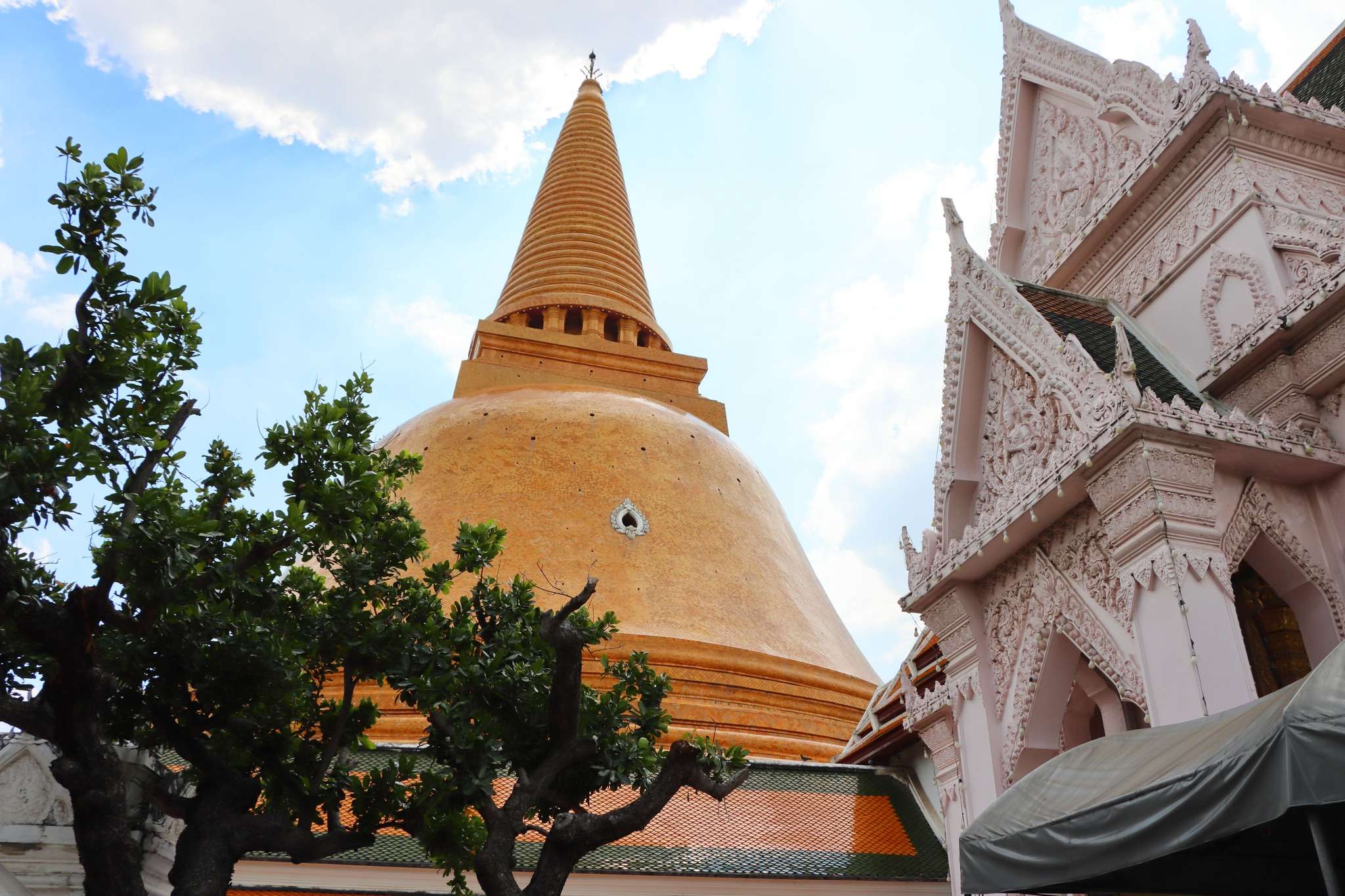 🌟 Phra Pathom Chedi — Le phare spirituel de Nakhon Pathom Thaïlande ...